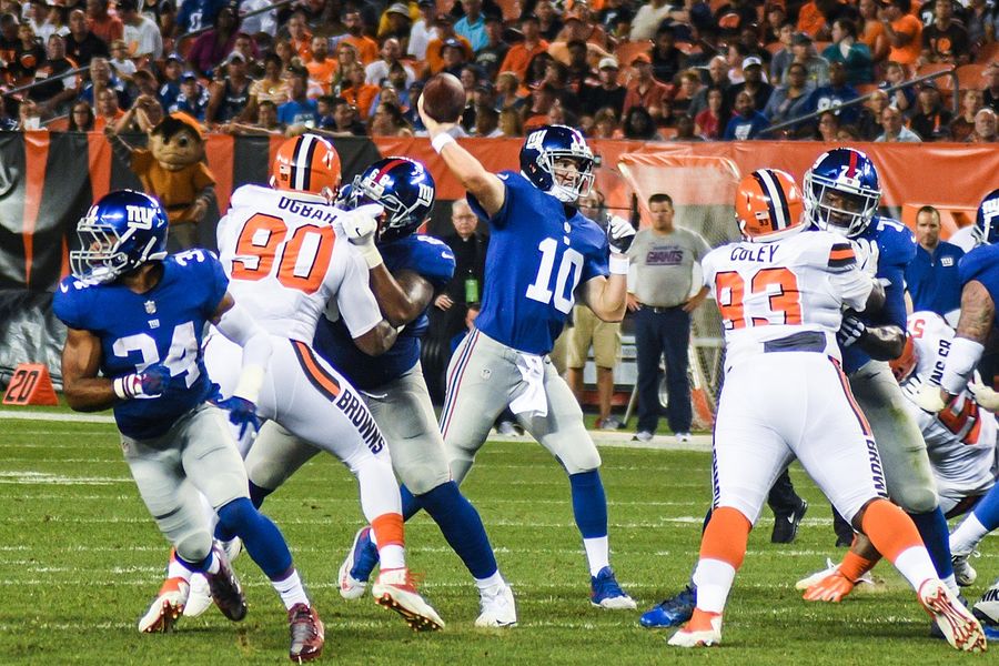 Voir un match de football américain à New York - CNEWYORK